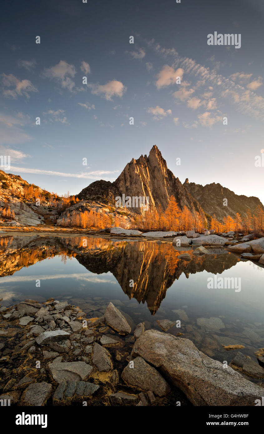 WASHINGTON - Prusik Peak reflecting in Gnome Tarn in the Enchantment ...