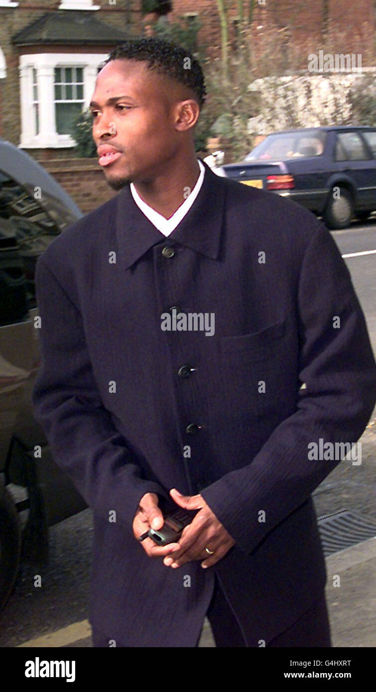 Chelsea's Babayaro at Court Stock Photo - Alamy