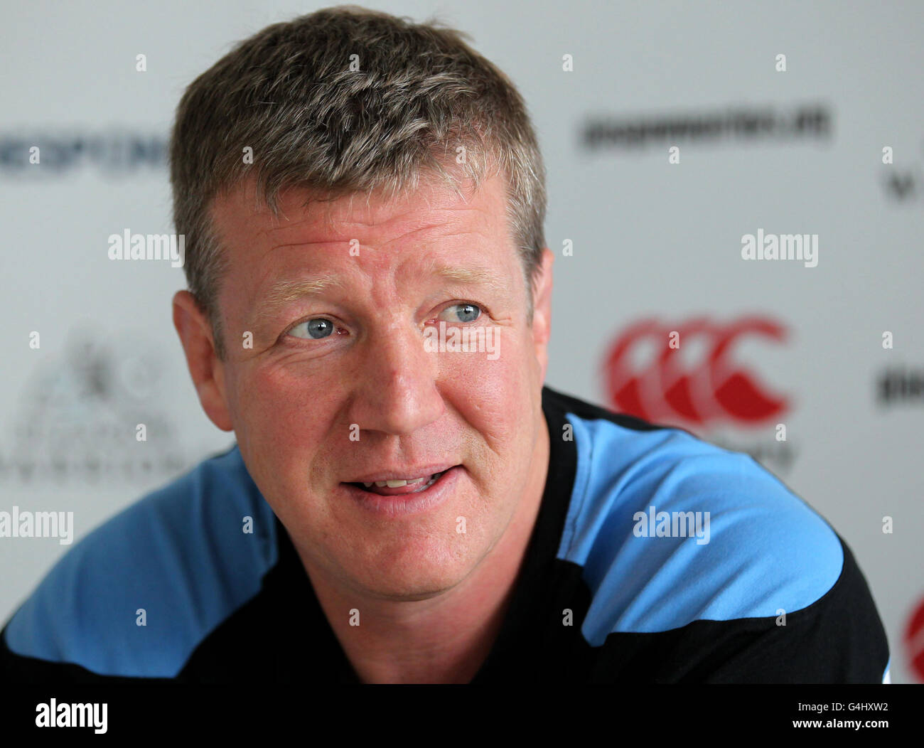 Rugbyu glasgow head shot headshot mangrr hi-res stock photography and ...