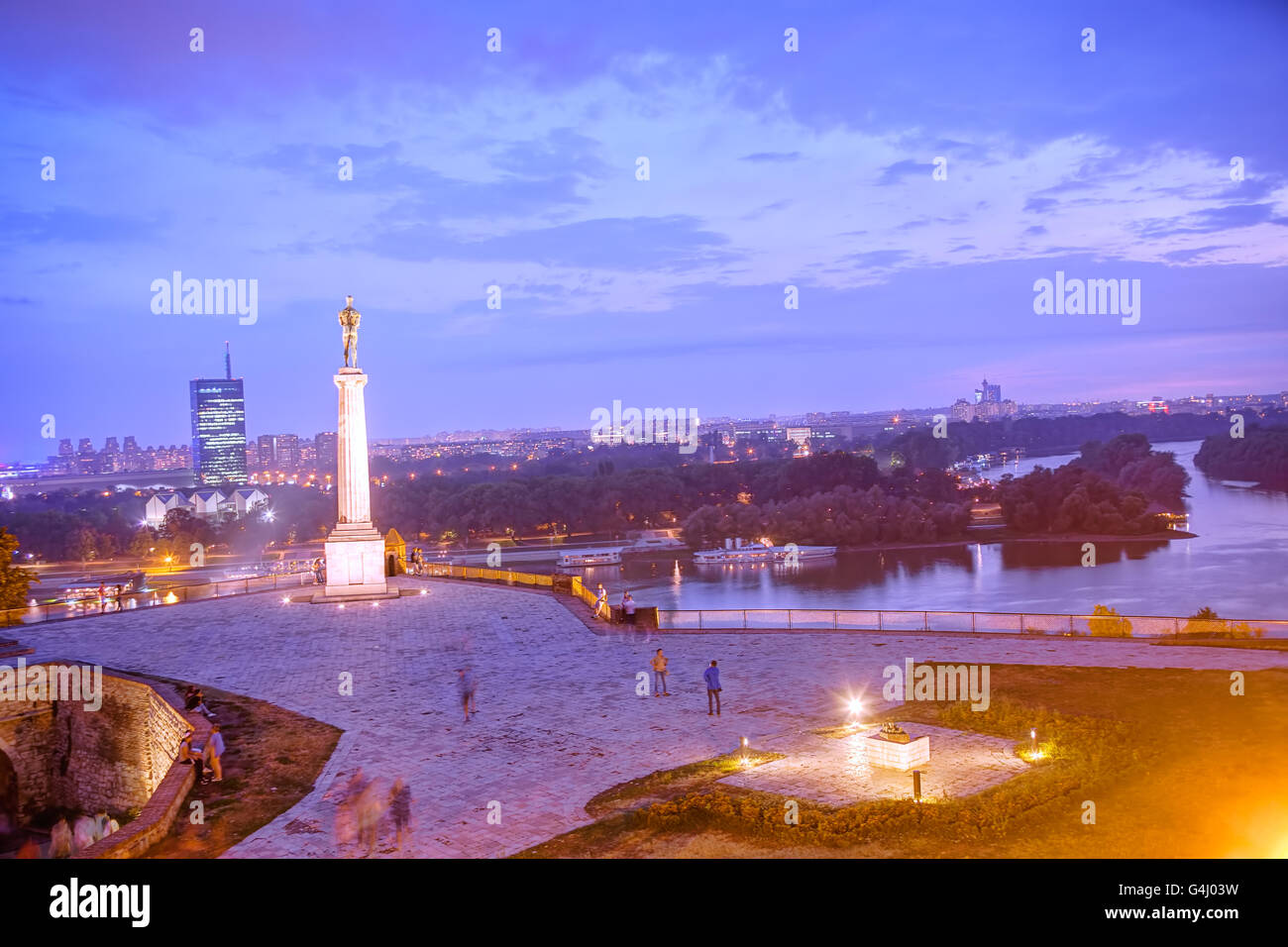Belgrade fortress and panorama view on victor monument at night Stock ...