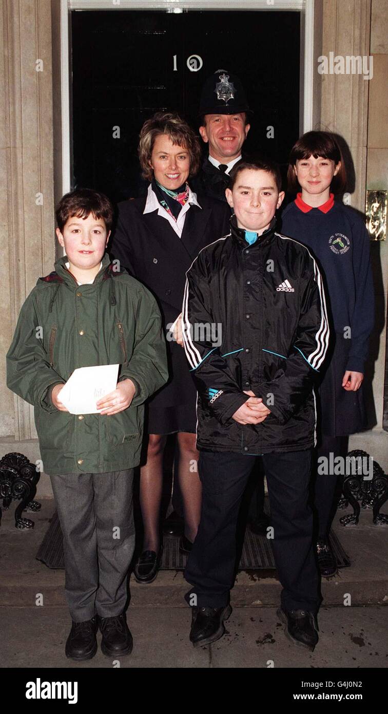 Anthony wilkinson hi-res stock photography and images - Alamy