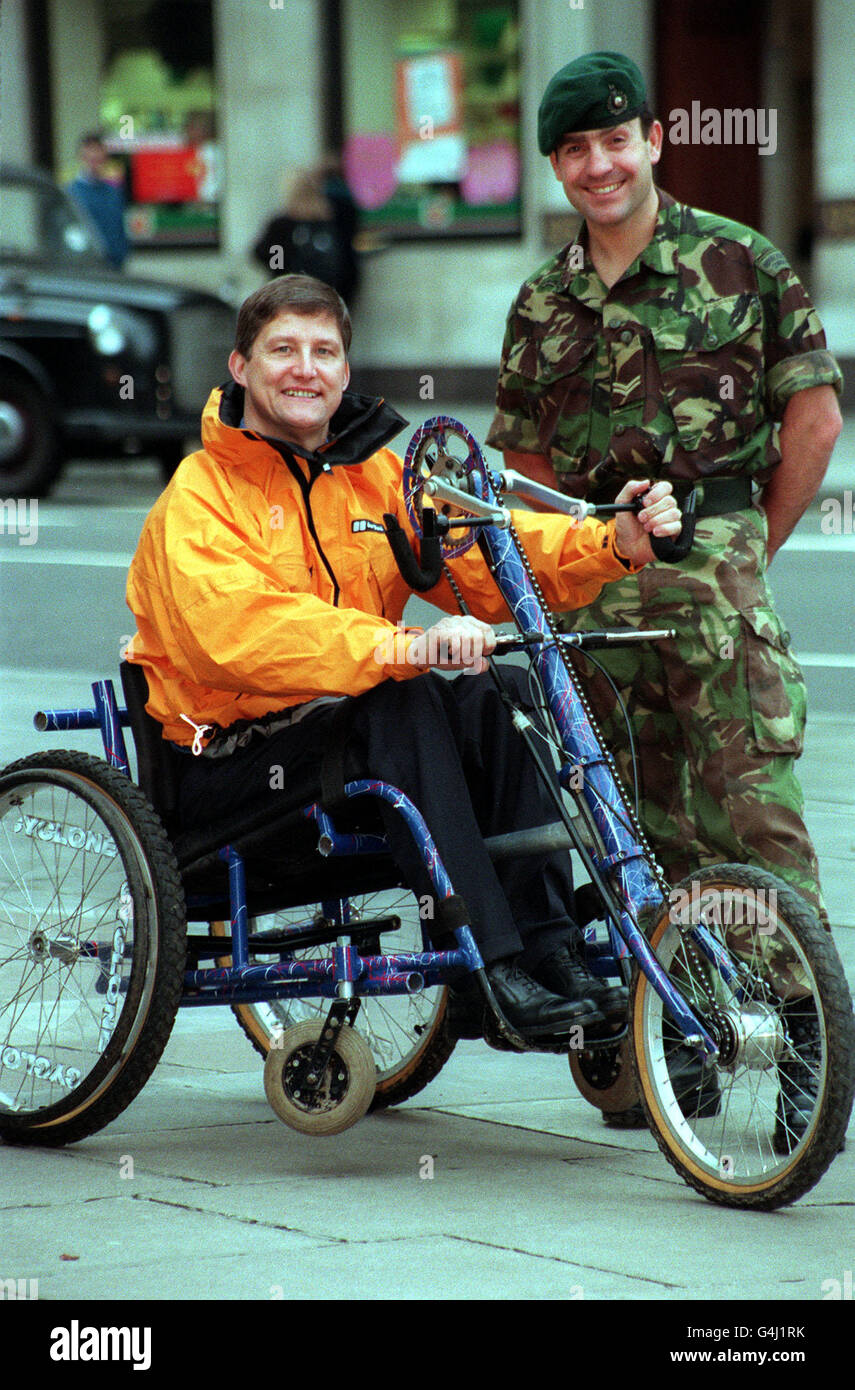 Amos Simon High Resolution Stock Photography and Images - Alamy