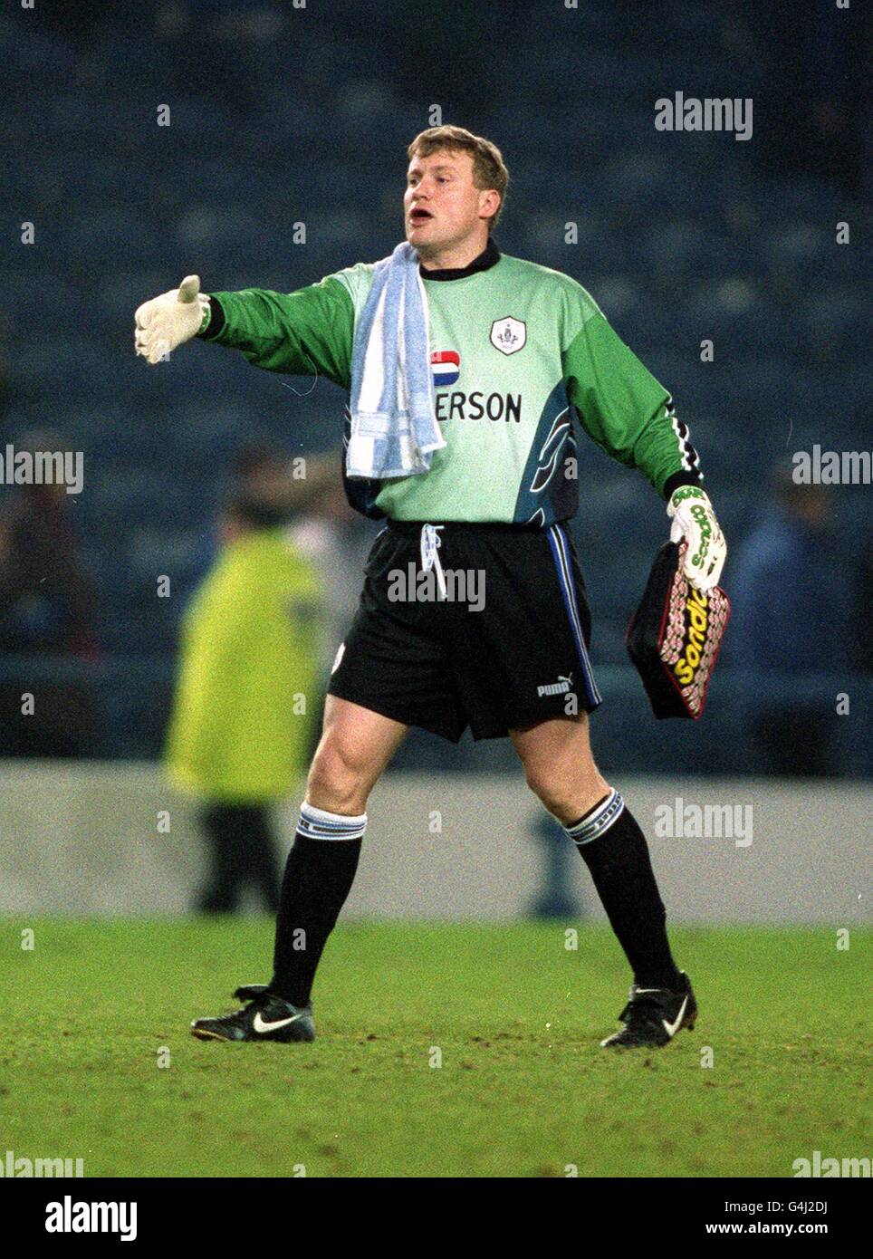 Sheffield wednesdays kevin pressman hi-res stock photography and images ...