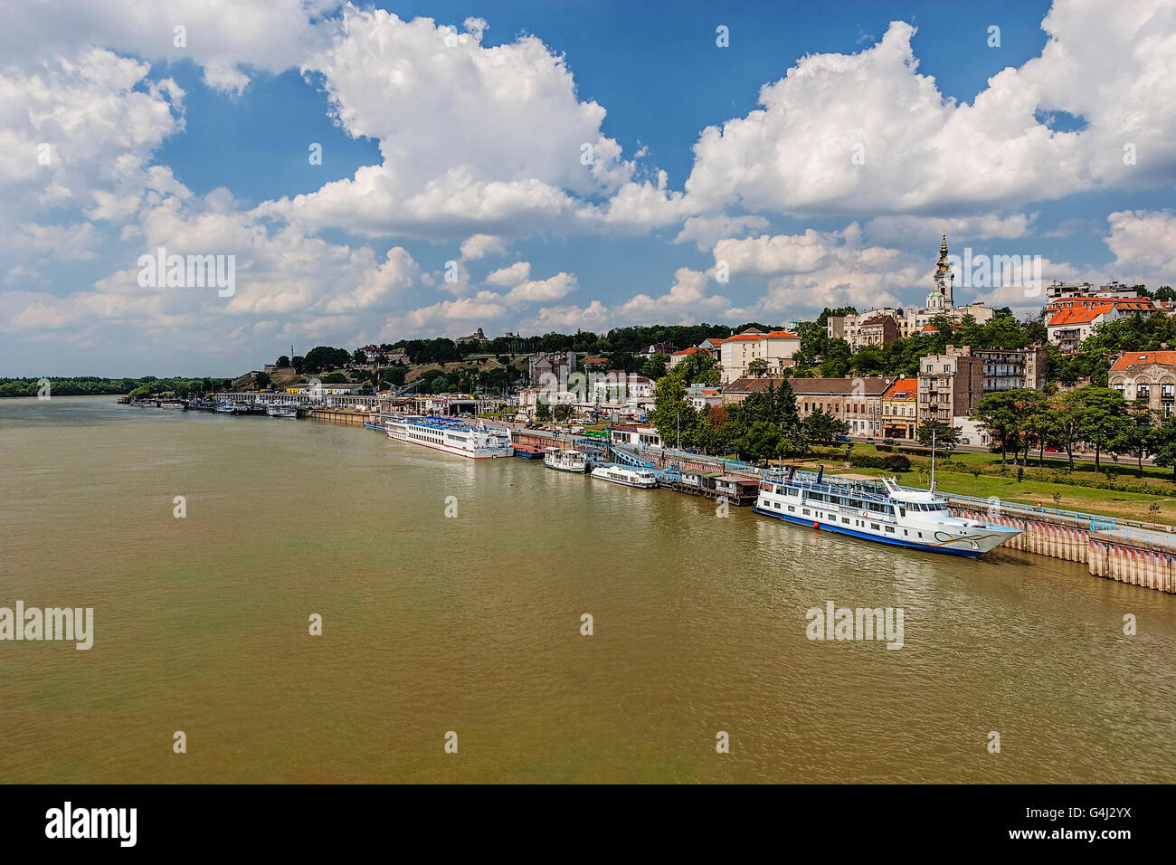 Panorama view on Belgrade fortress and old part of town, on confluence ...
