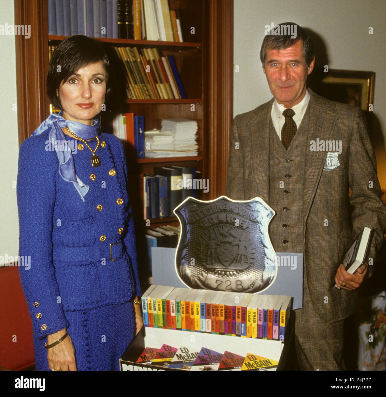 Writer wife hi-res stock photography and images - Alamy