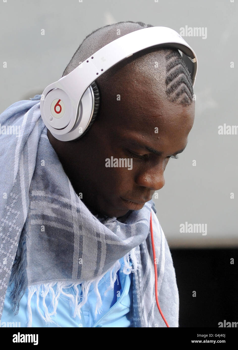 Manchester citys mario balotelli arrives at craven cottage hi-res stock ...