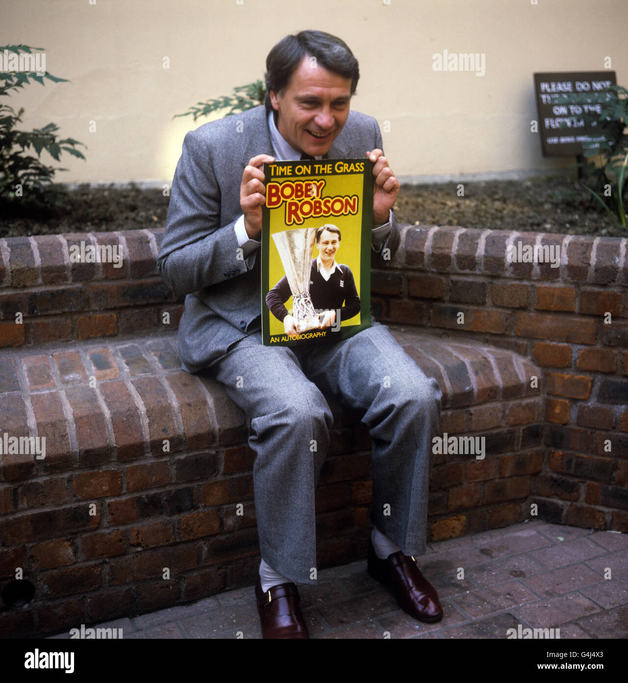 Bobby Robson, pictured with his new book 'Time On The Grass', after ...