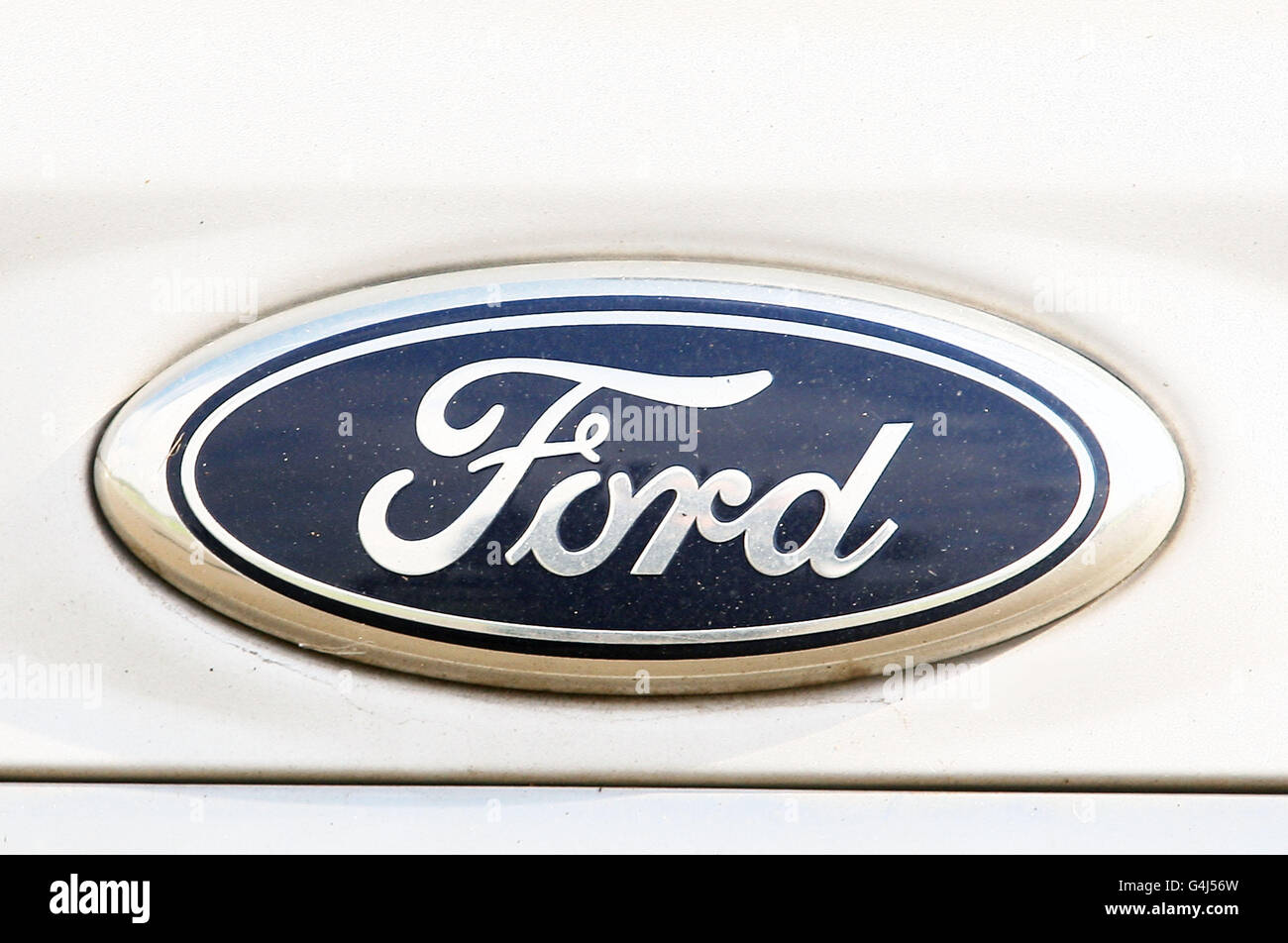 Car Badges. A Ford logo Stock Photo - Alamy