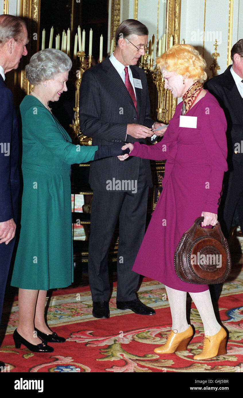 Queen vivienne westwood hi-res stock photography and images - Alamy