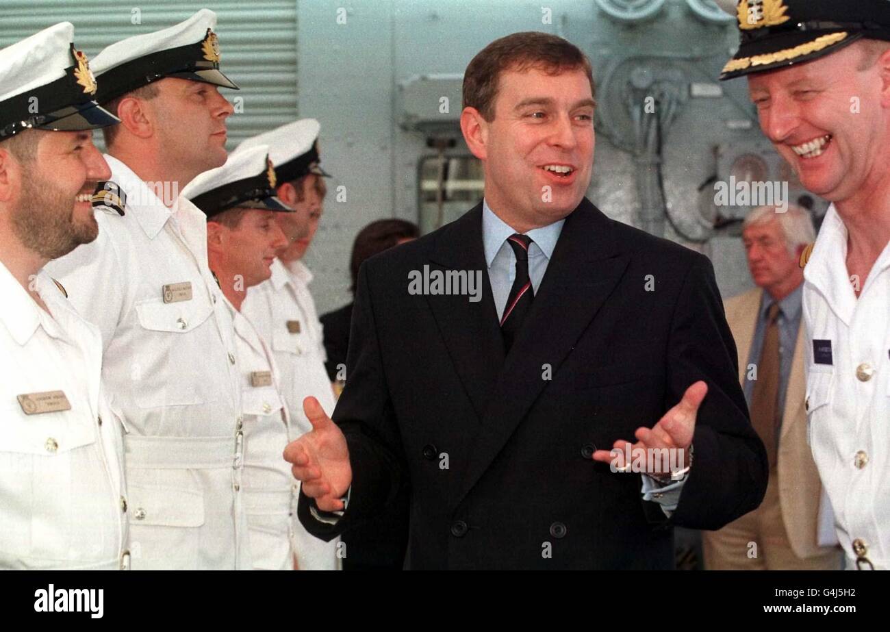 Hms boxer hi-res stock photography and images - Alamy