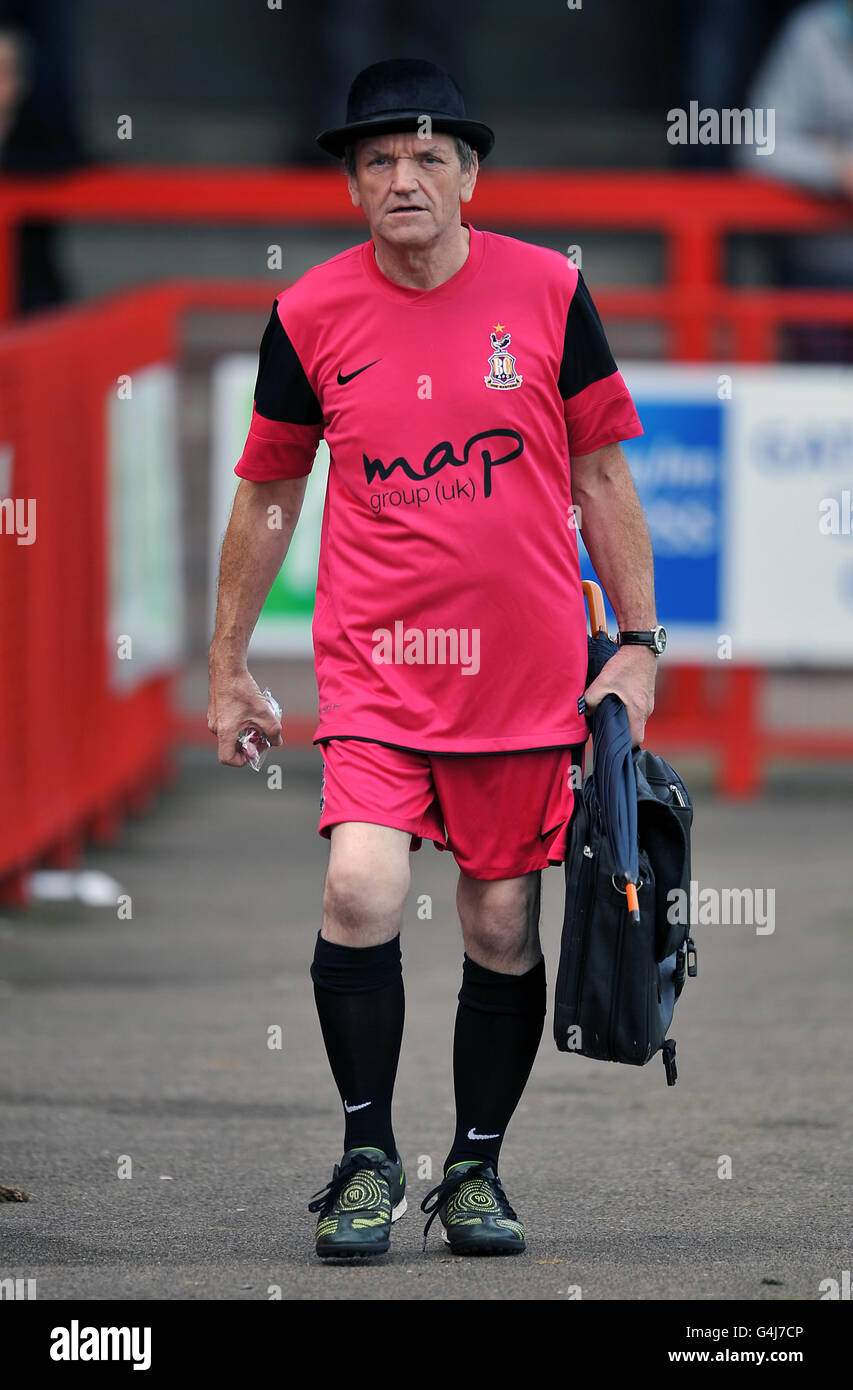 Bradford city mascot hi-res stock photography and images - Alamy
