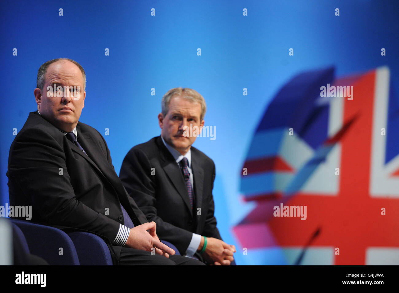 Welsh Assembley leader Andrew RT Davies (left) and Northern Ireland ...