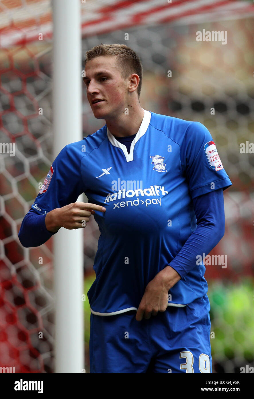 Chris wood goal nottingham forest hi-res stock photography and images ...