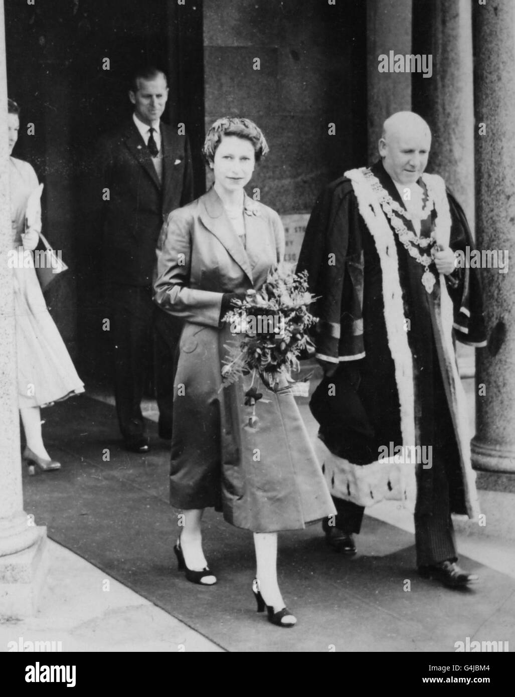 Royalty queen elizabeth ii commonwealth tour new zealand hi-res stock ...