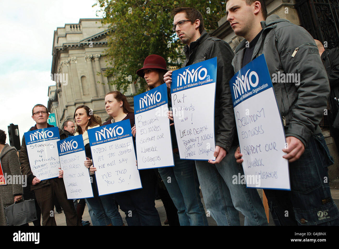 Hospital overcrowding hi-res stock photography and images - Alamy