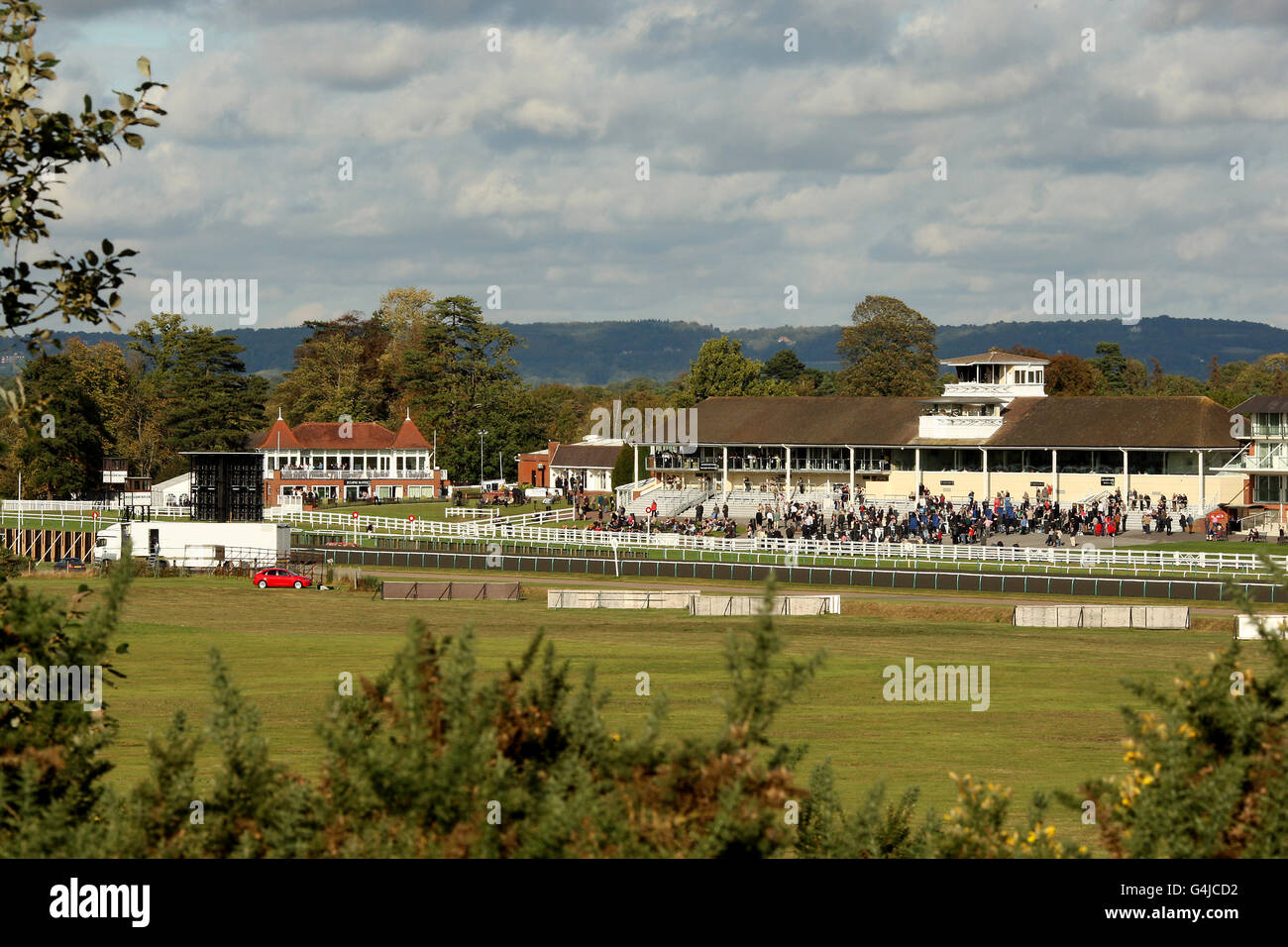 Horse Racing Lingfield Park Stock Photos & Horse Racing Lingfield Park ...