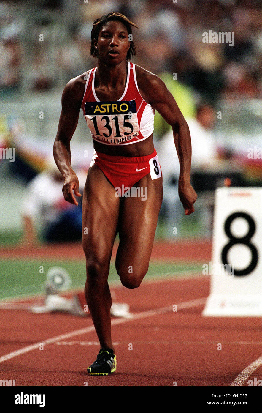 Athletics action denise lewis hi-res stock photography and images - Alamy