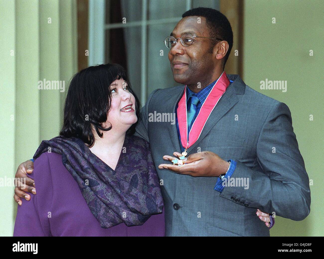 1 2 half length landscape arm s around hi-res stock photography and ...