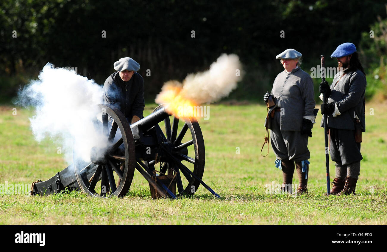 Soldiers from the Scots Army of the second Bishops War of 1640, fire a ...
