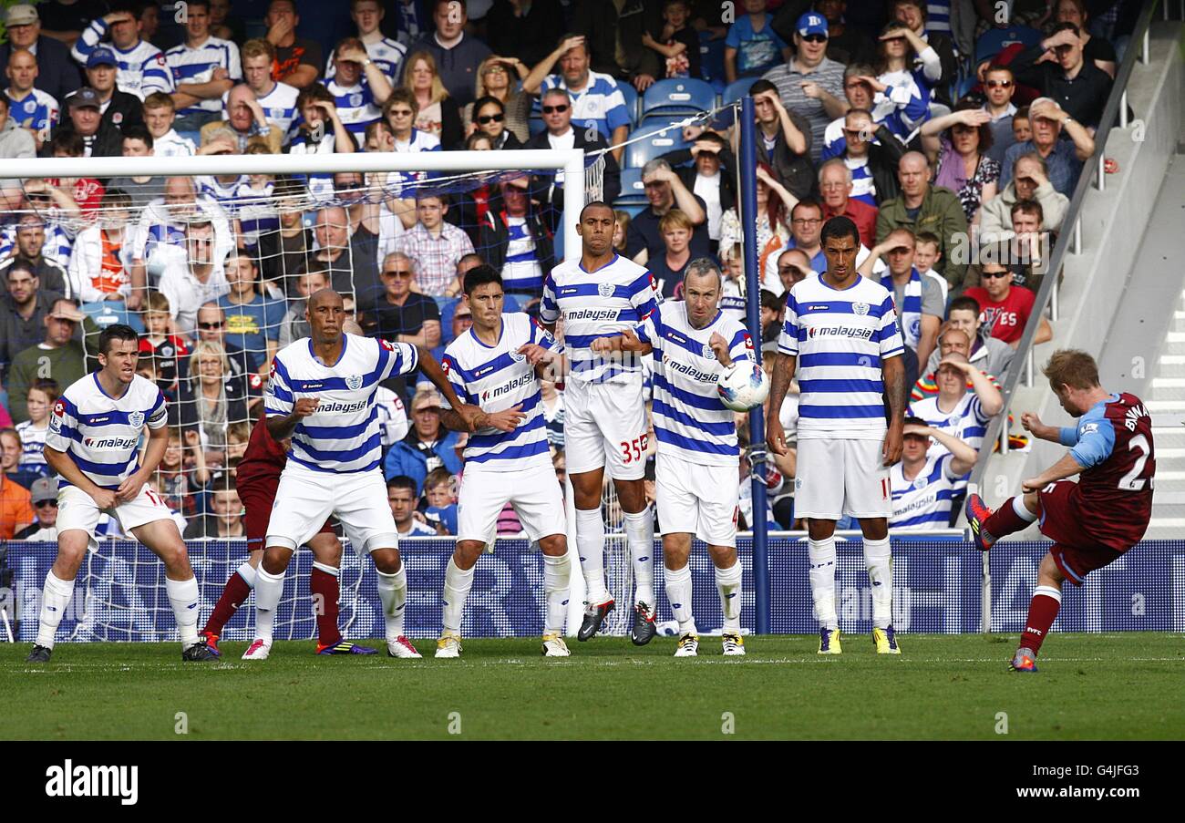 Aston villas barry bannan hi-res stock photography and images - Alamy