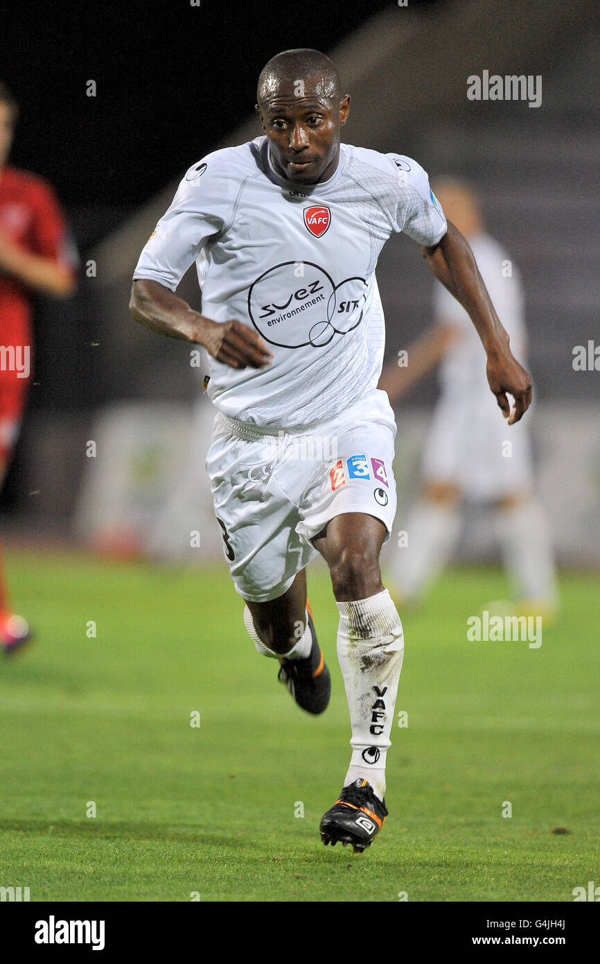 Soccer - Coupe de la Ligue - Round of 32 - Dijon v Valenciennes - Stade ...