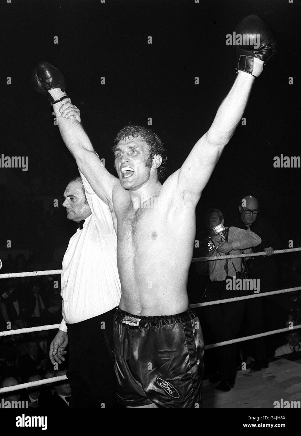 British Empire Champion Henry Cooper High Resolution Stock Photography ...