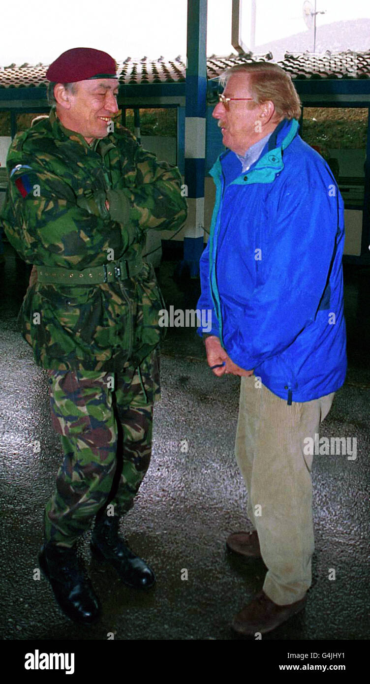 Verifiers hi-res stock photography and images - Alamy