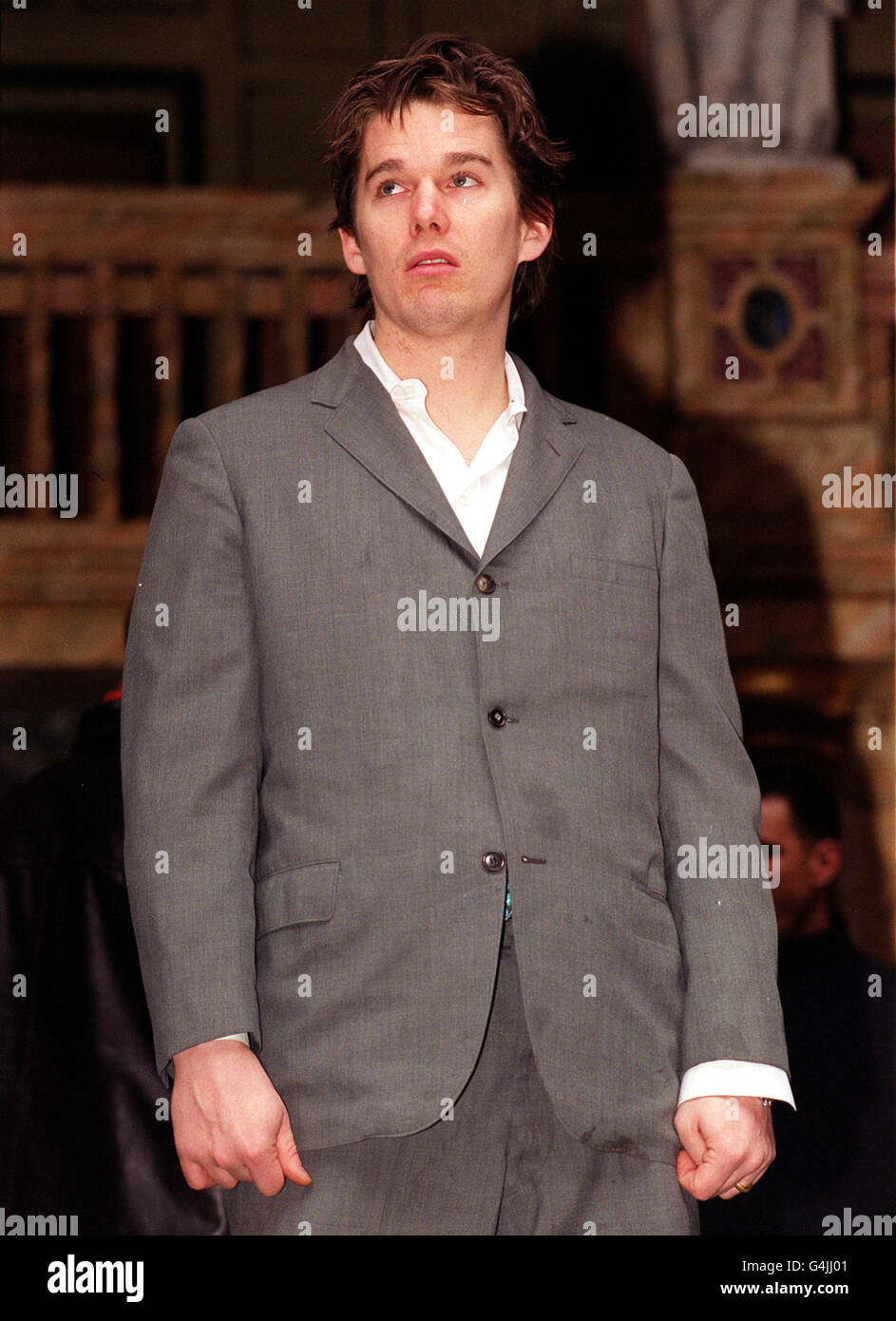 Actor Ethan Hawke in action on the stage at Shakespeare's Globe Theatre ...
