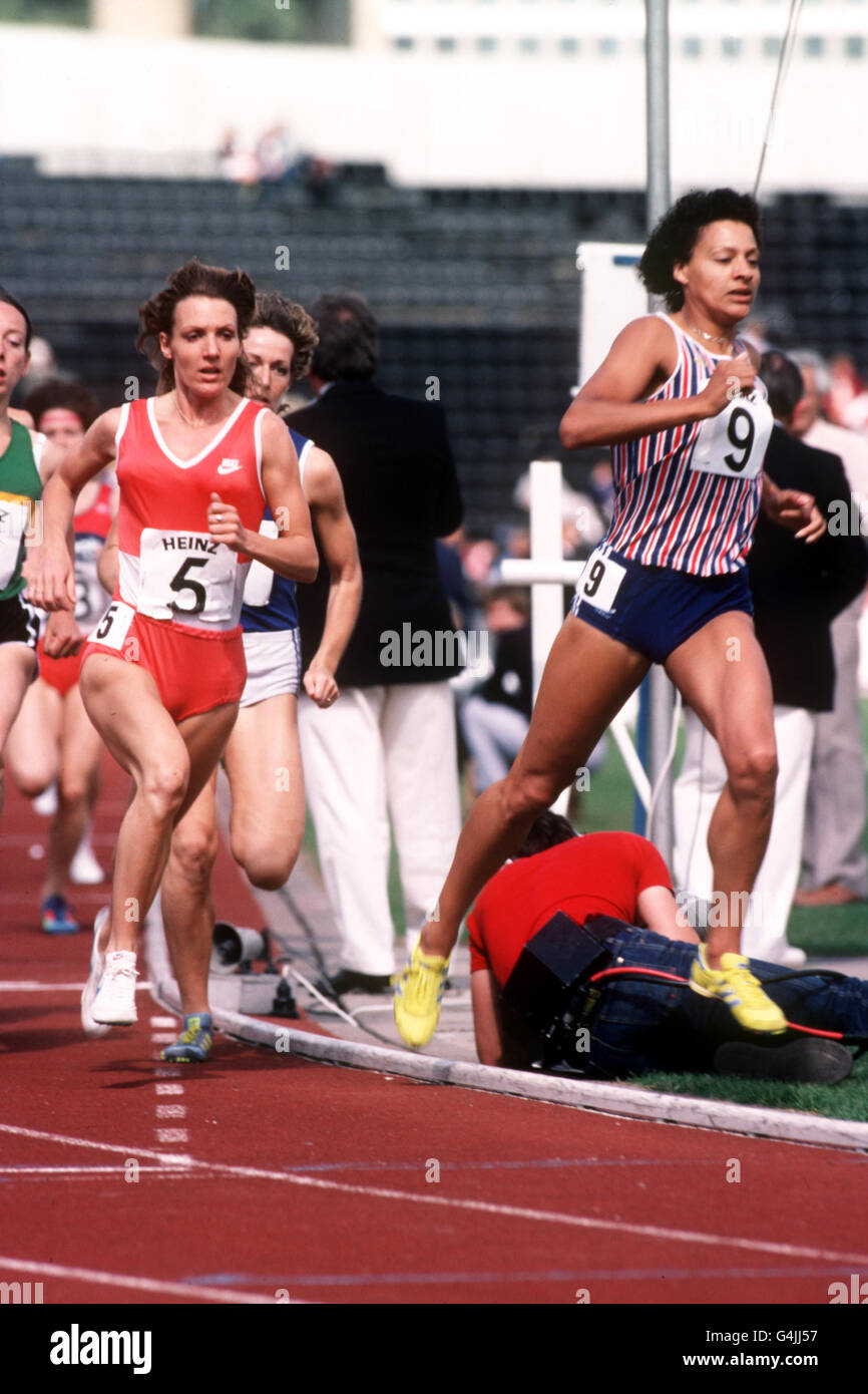 ATHLETICS. 9 VERONICA ELDER 5 CHRISTINA BOXER X1 Stock Photo - Alamy