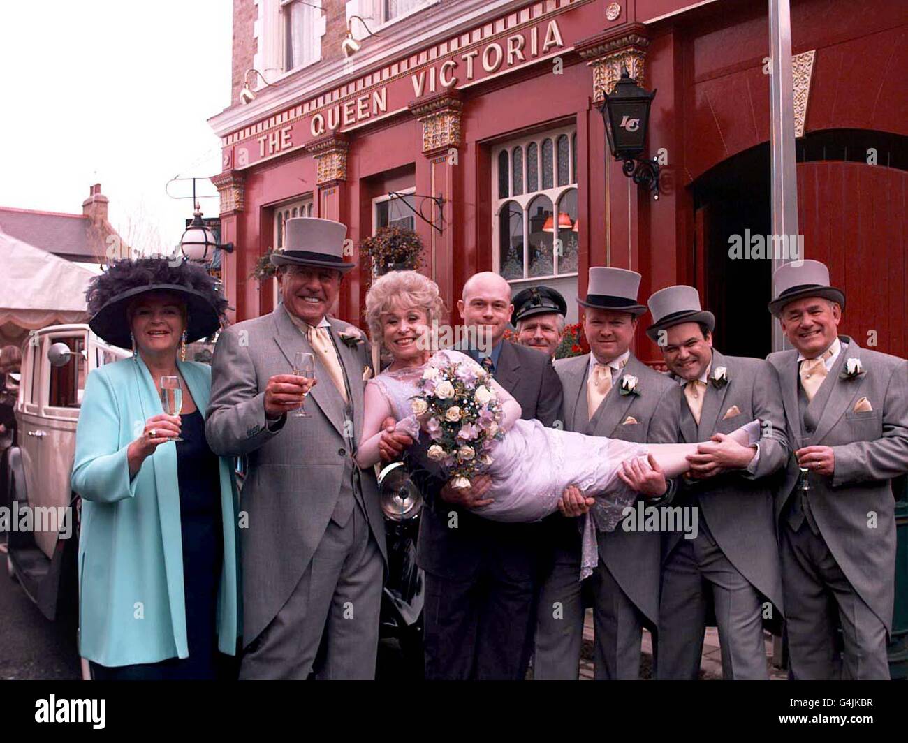 Ross kemp steve mcfadden hi-res stock photography and images - Alamy
