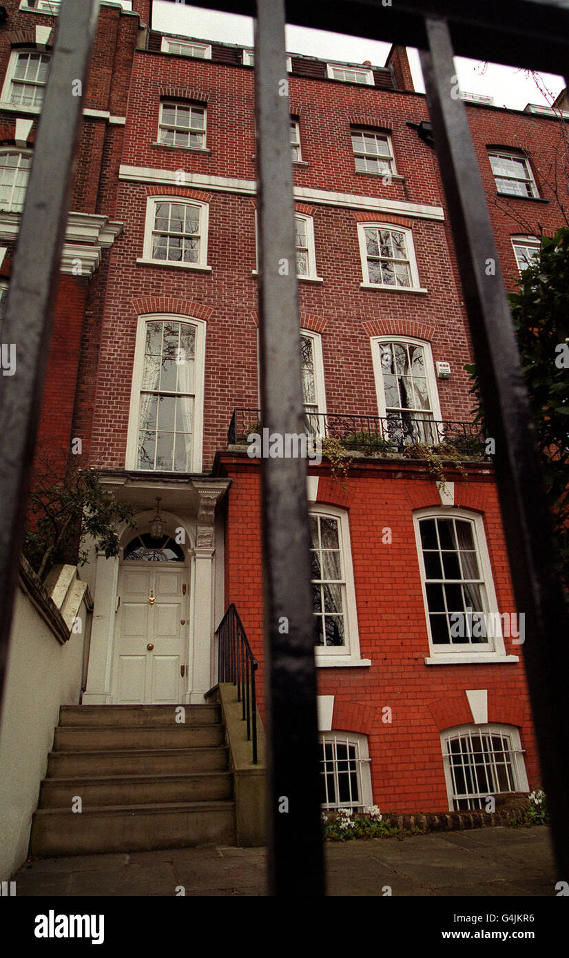 Stones - 3 Cheyne Walk Stock Photo - Alamy