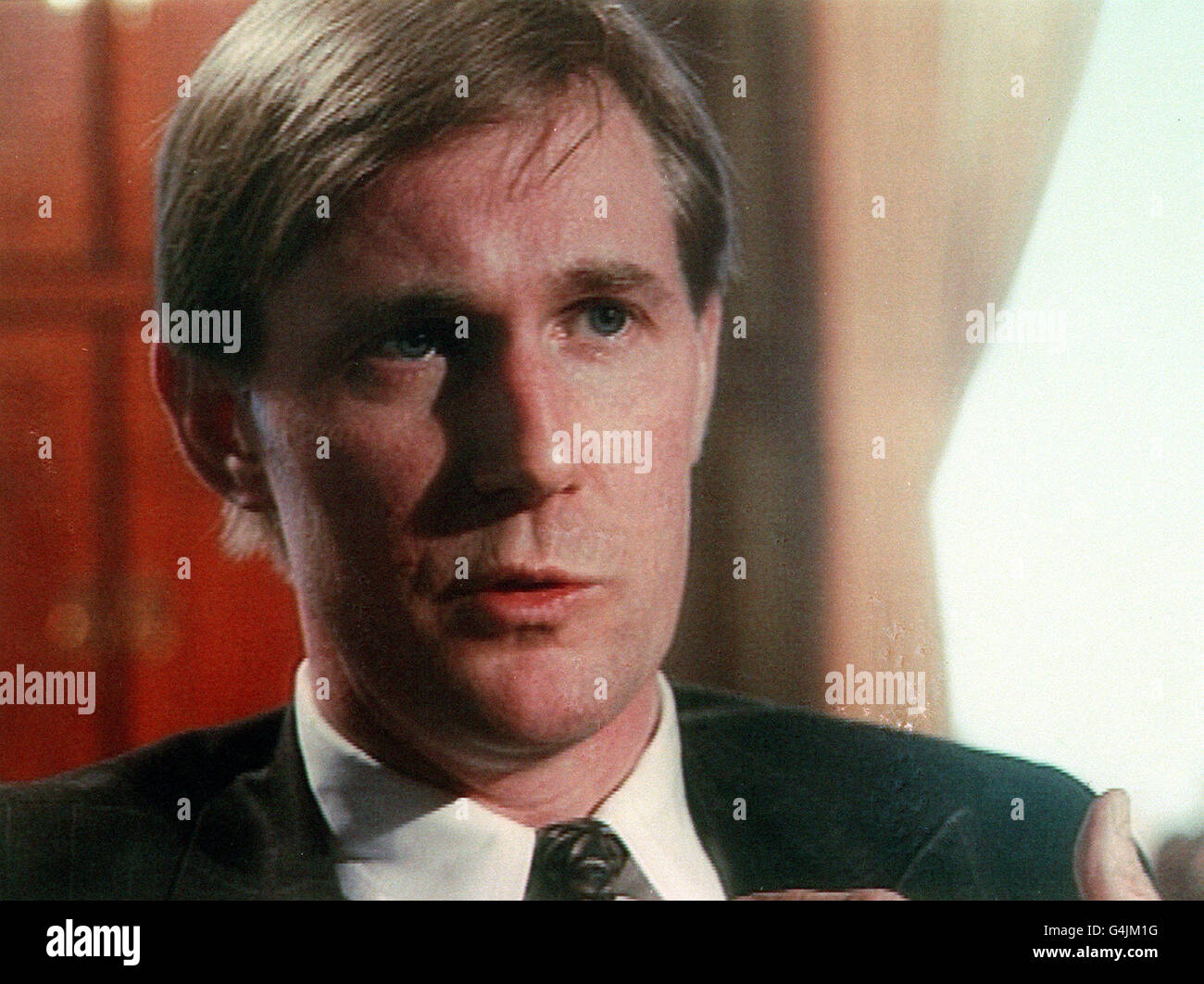 A former captain in the parachute regiment hi-res stock photography and ...