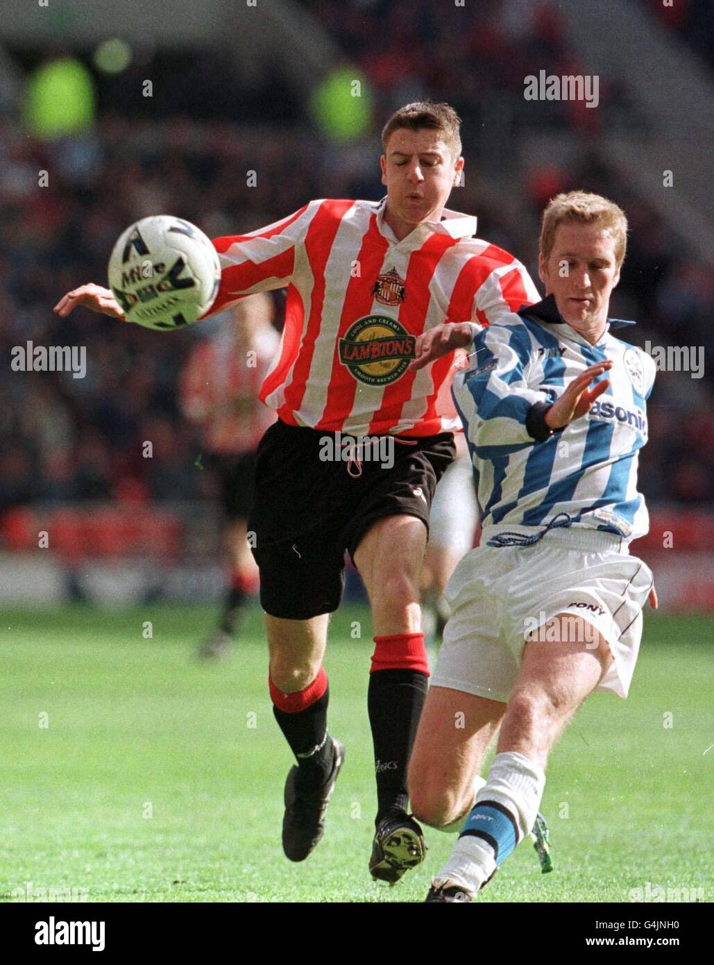 Bridges and Vincent clash Stock Photo - Alamy