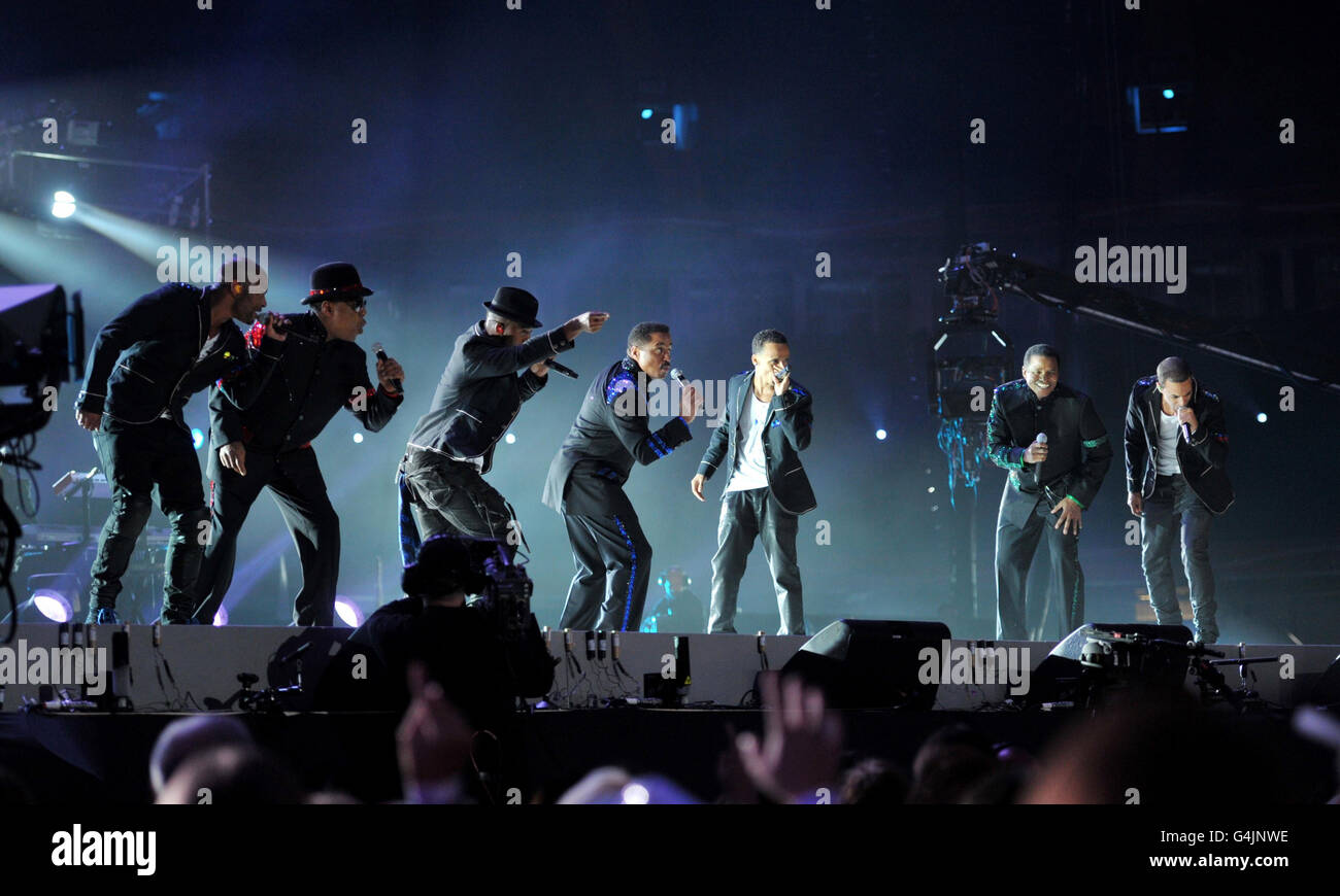 The jacksons perform jls michael forever tribute concert millennium ...