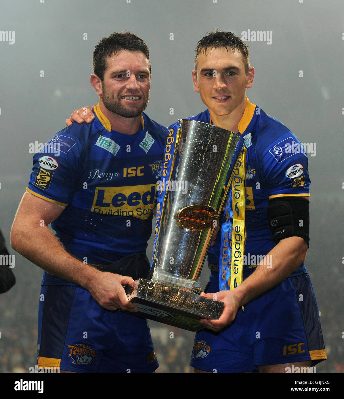 Leeds Rhinos Danny Buderus (left) and Kevin Sinfield celebrate winning ...