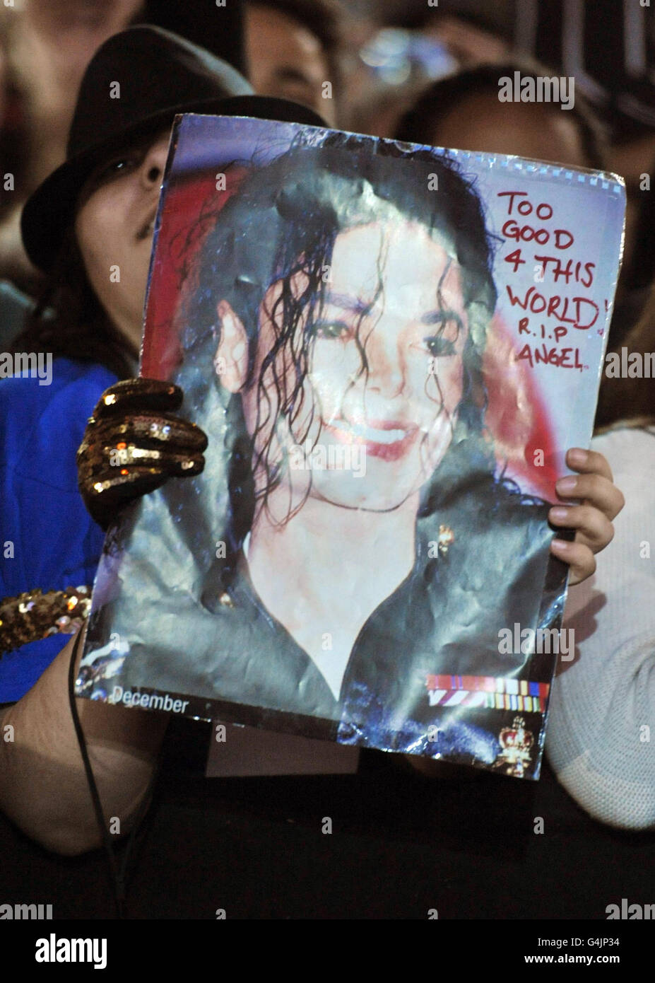 Michael jackson concert crowd hi-res stock photography and images - Alamy