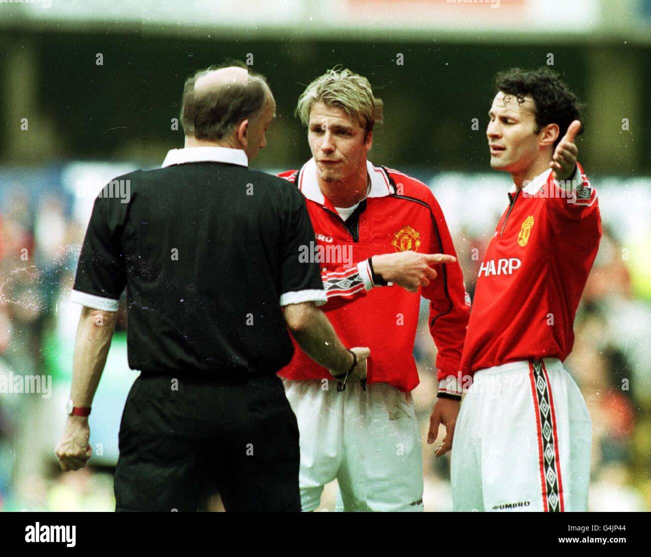 Ryan giggs and david beckham hi-res stock photography and images - Alamy