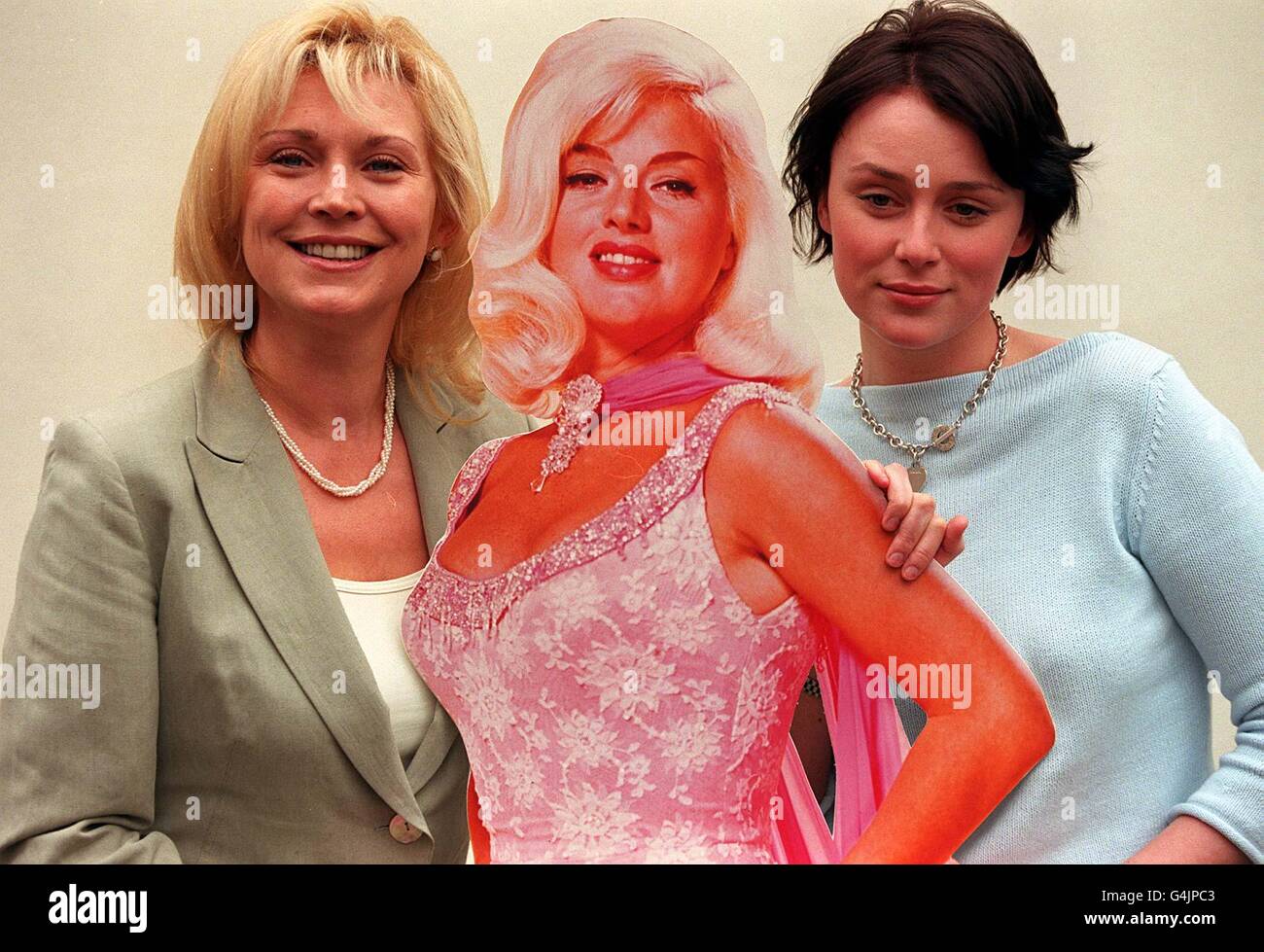 Diana dors hi-res stock photography and images - Alamy