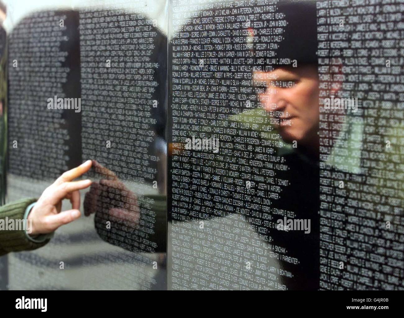 The Vietnam Veterans Memorial Fund's "The Wall That Heals", erected at ...