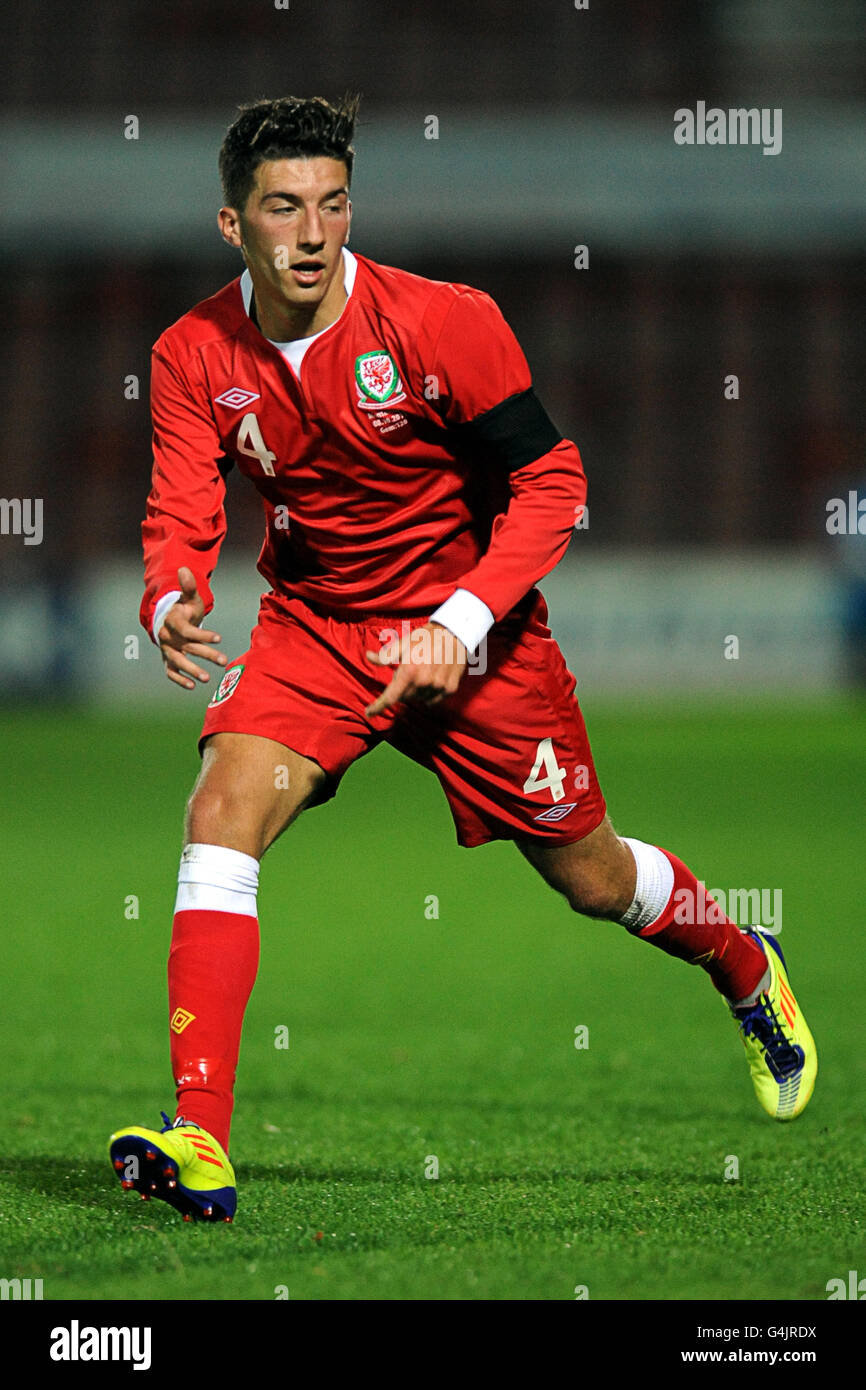 Soccer wales ampics hi-res stock photography and images - Alamy