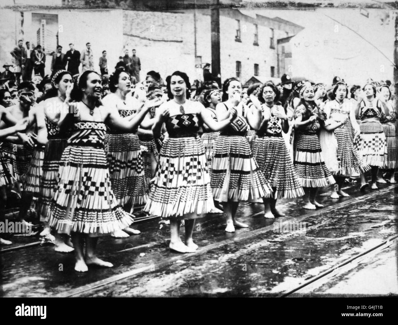 Queen elizabeth dancing Black and White Stock Photos & Images - Alamy