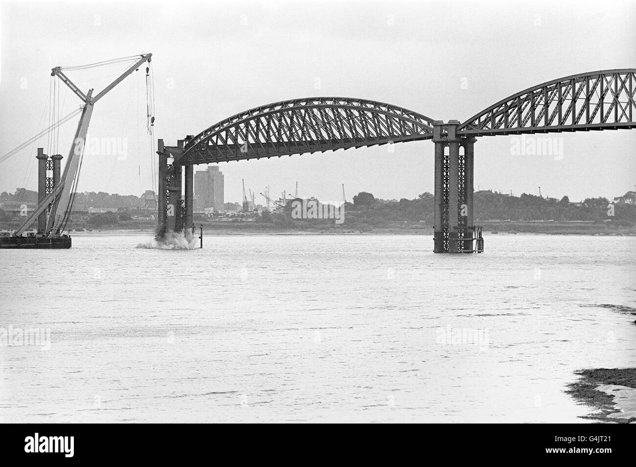 Demolition - Bridges - The Severn Railway Bridge - Gloucestershire ...