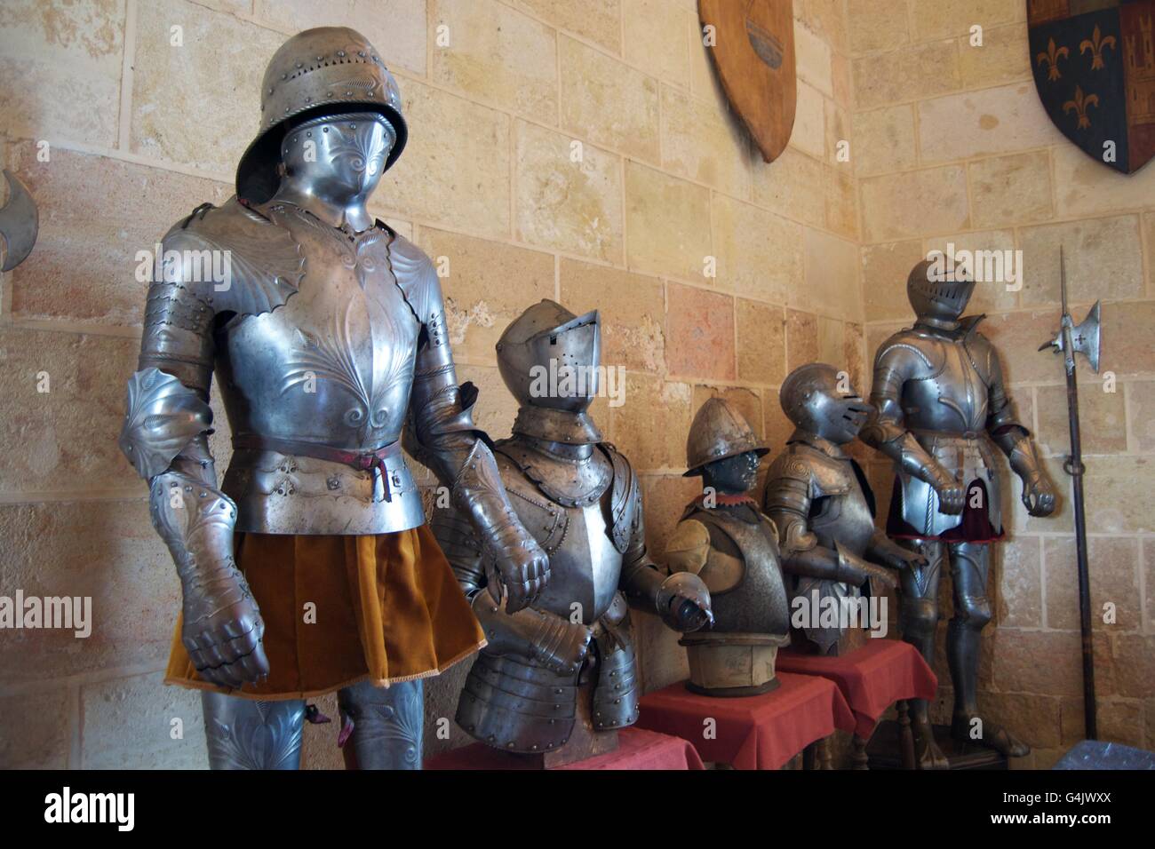 Full body armor hi-res stock photography and images - Alamy