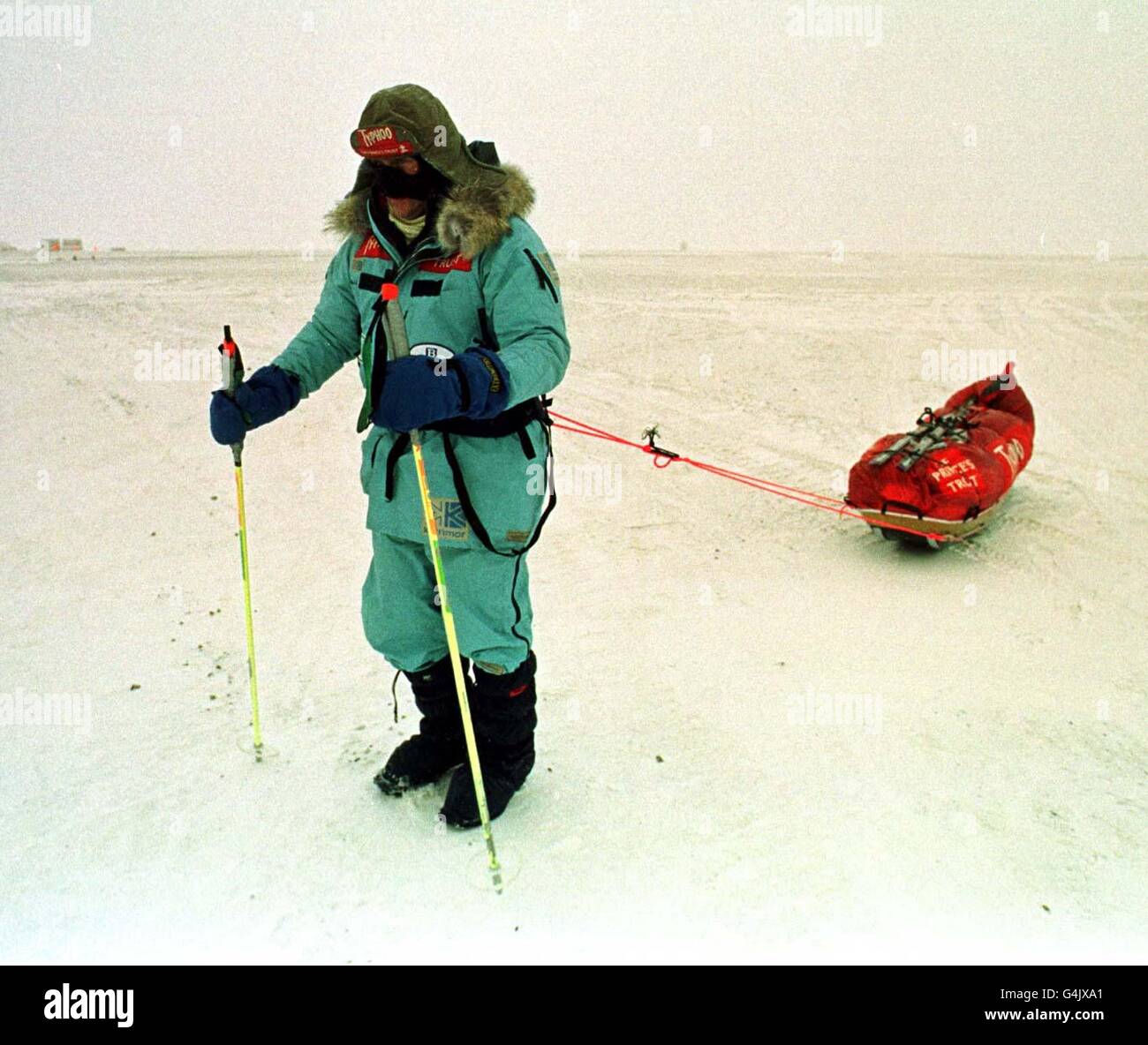 Adventurer David Hempleman-Adams prepares to start his attempt at The ...