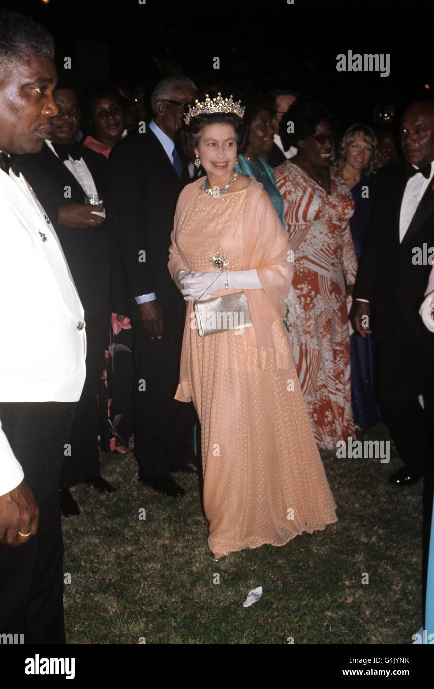 Royalty - Queen Elizabeth II Silver Jubilee - Bahamas Stock Photo - Alamy