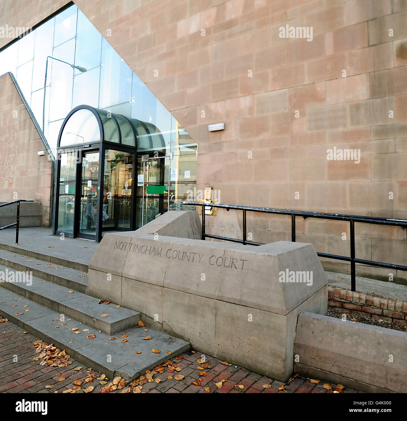News courts nottingham hi-res stock photography and images - Alamy