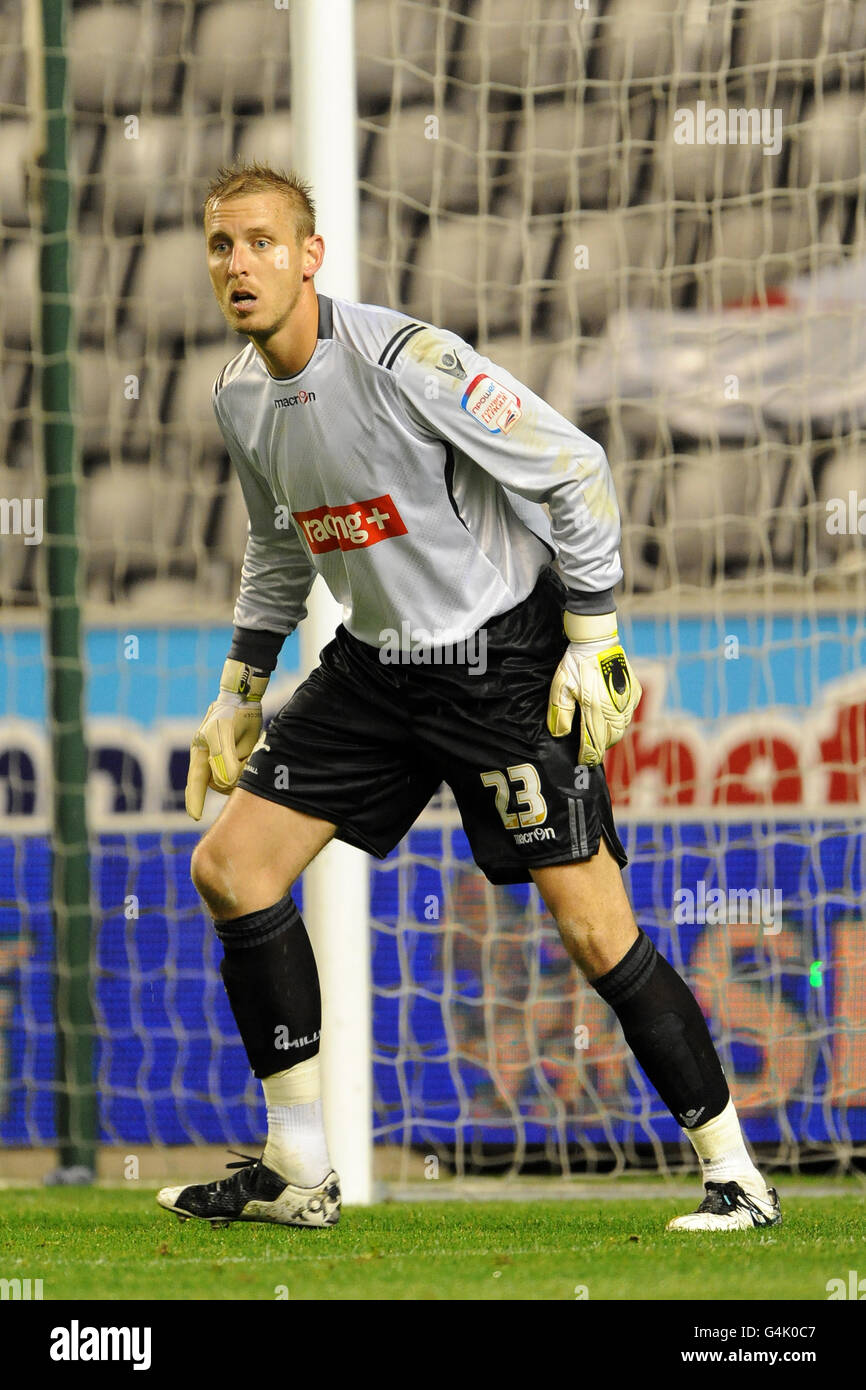 Soccer - Carling Cup - Third Round - Wolverhampton Wanderers v Millwall ...
