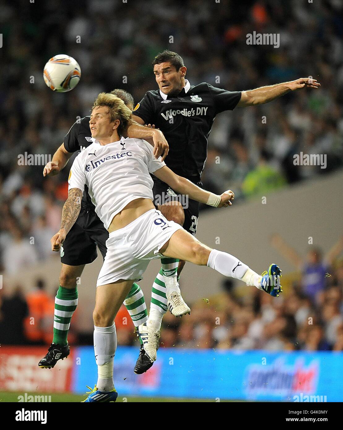 Tottenham hotspurs roman pavlyuchenko hi-res stock photography and ...