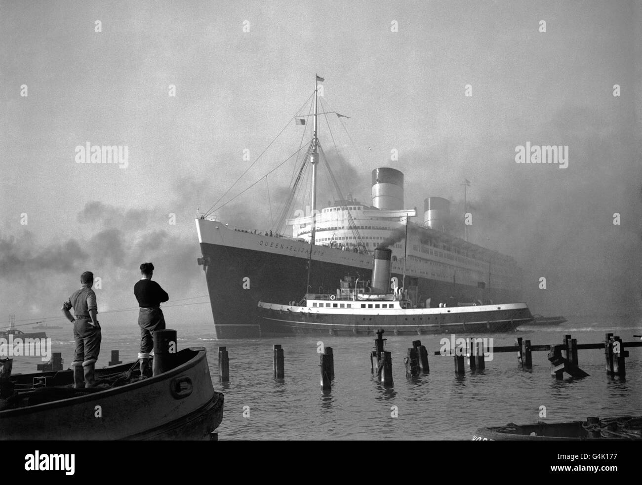 Rms queen elizabeth hi-res stock photography and images - Alamy