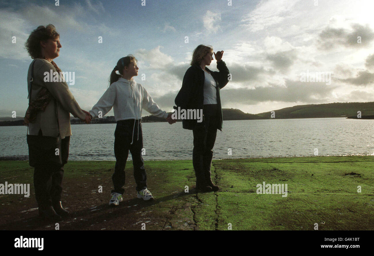 Relatives of the servicemen aboard the submarine HMS Splendid ...